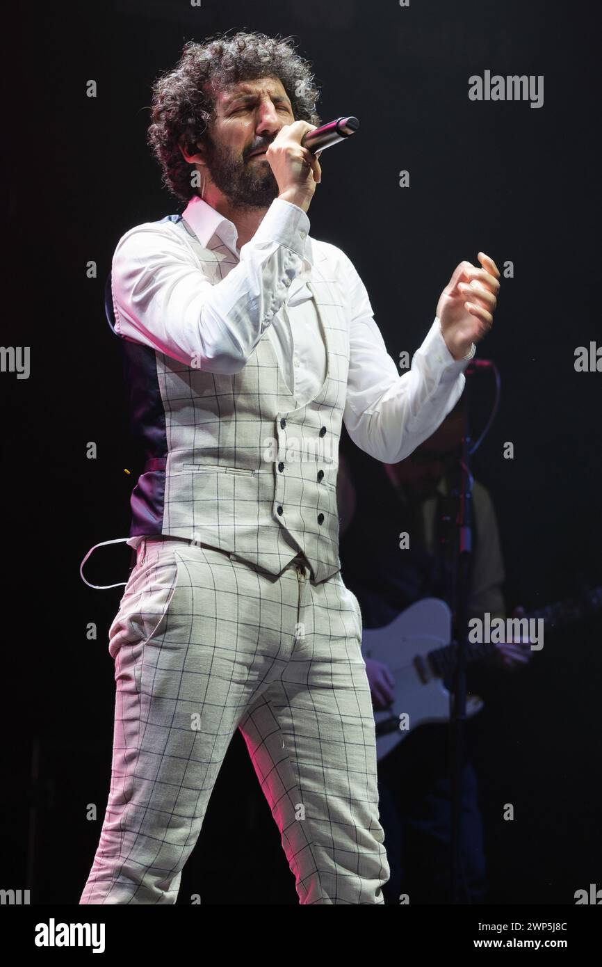 Marwan In Concert At The Circo Price Theatre in Madrid Featuring ...