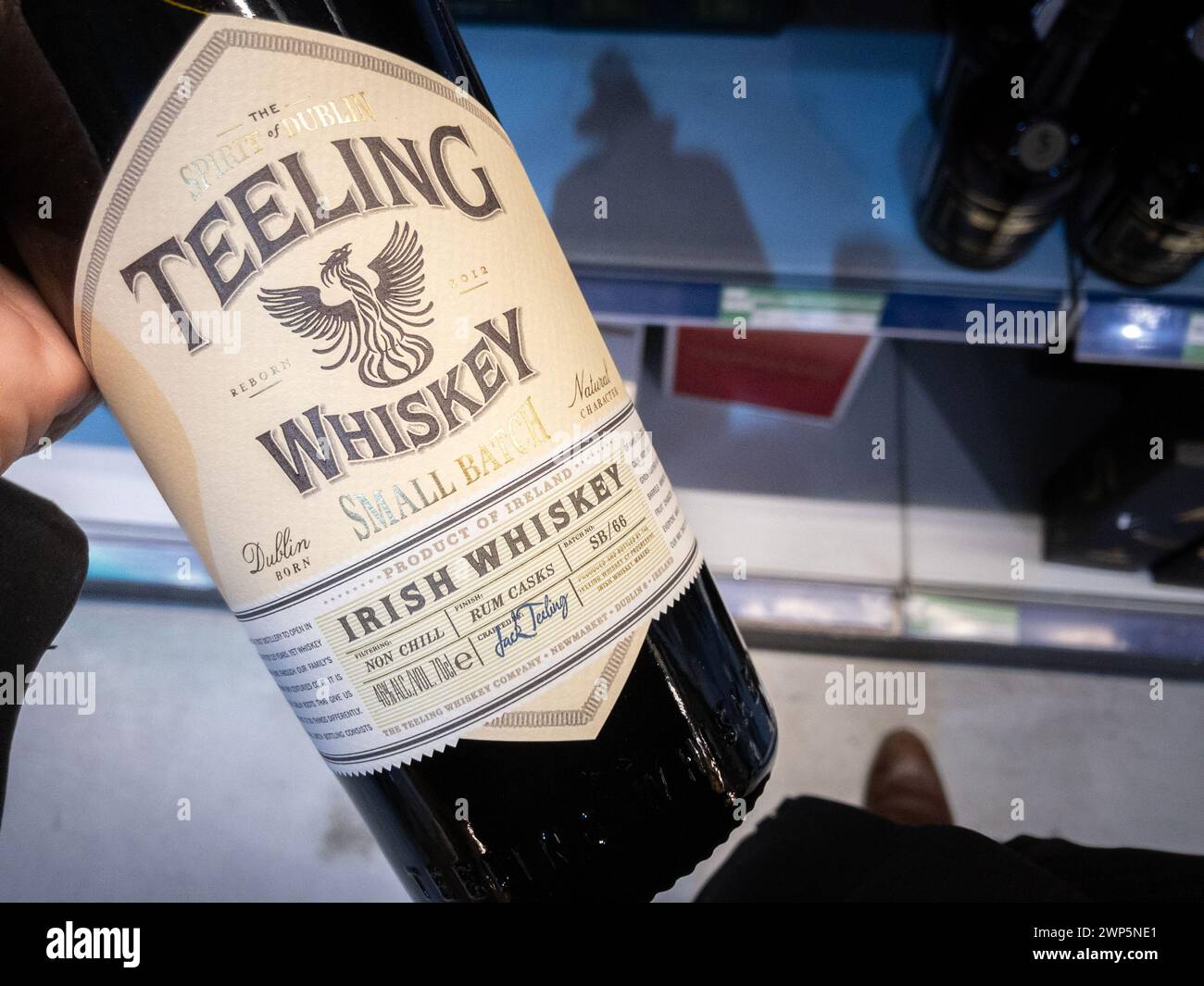 Picture of a bottle with the logo of Teeling Whiskey on a bottle for ...