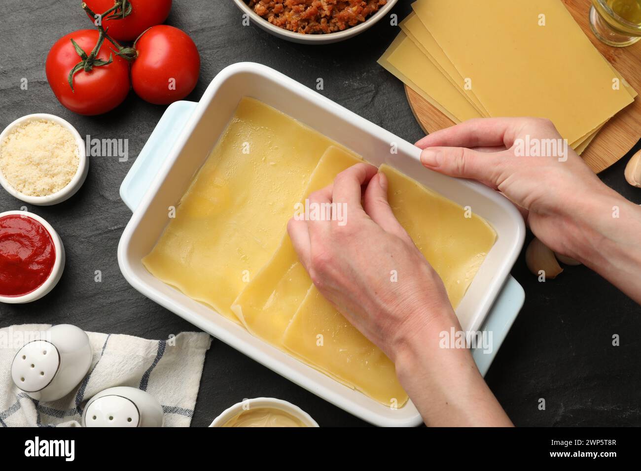 Woman tomato sauce making hi-res stock photography and images - Alamy