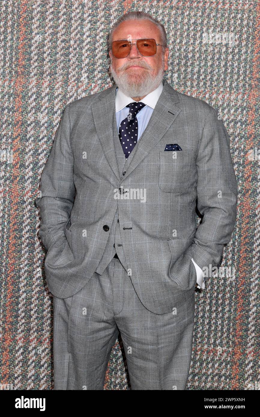 Ray winstone 2024 hi-res stock photography and images - Alamy