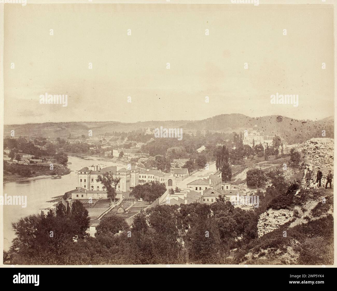 Cityscape including castle church hi-res stock photography and images ...