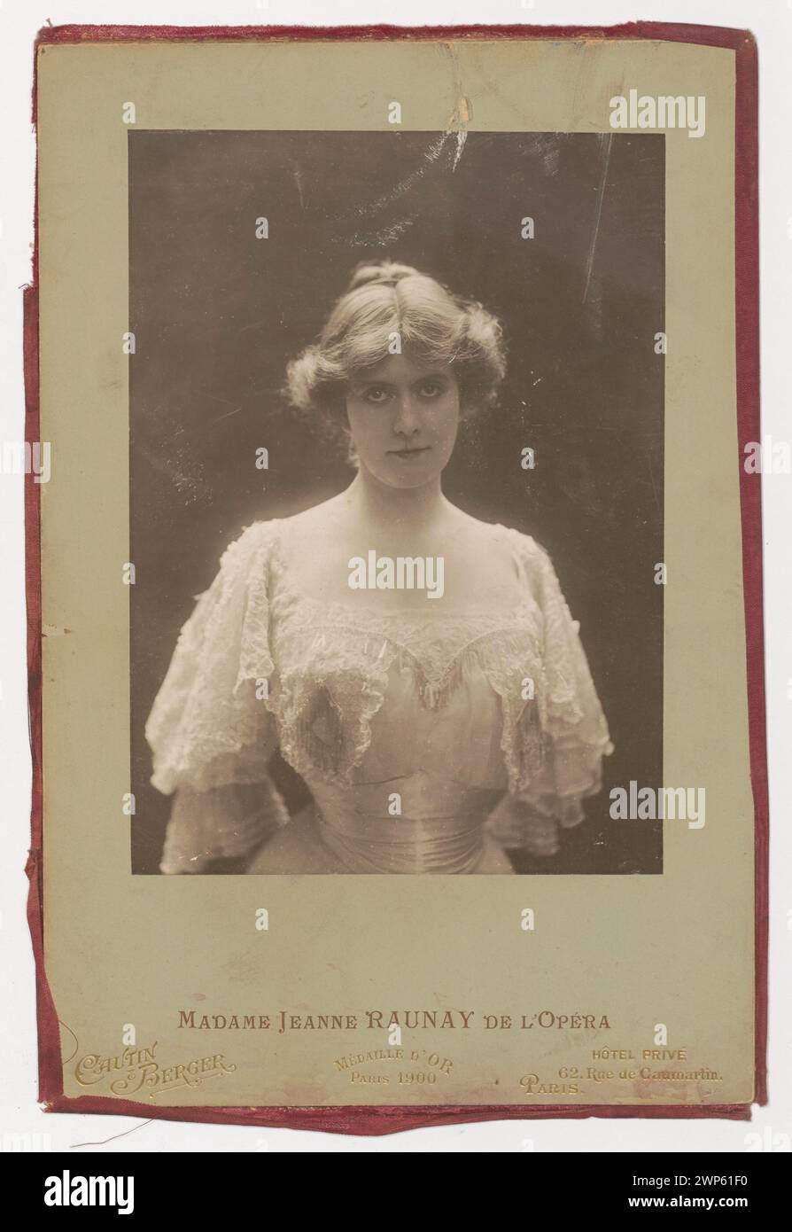 Opera singer 1900 france hi-res stock photography and images - Alamy