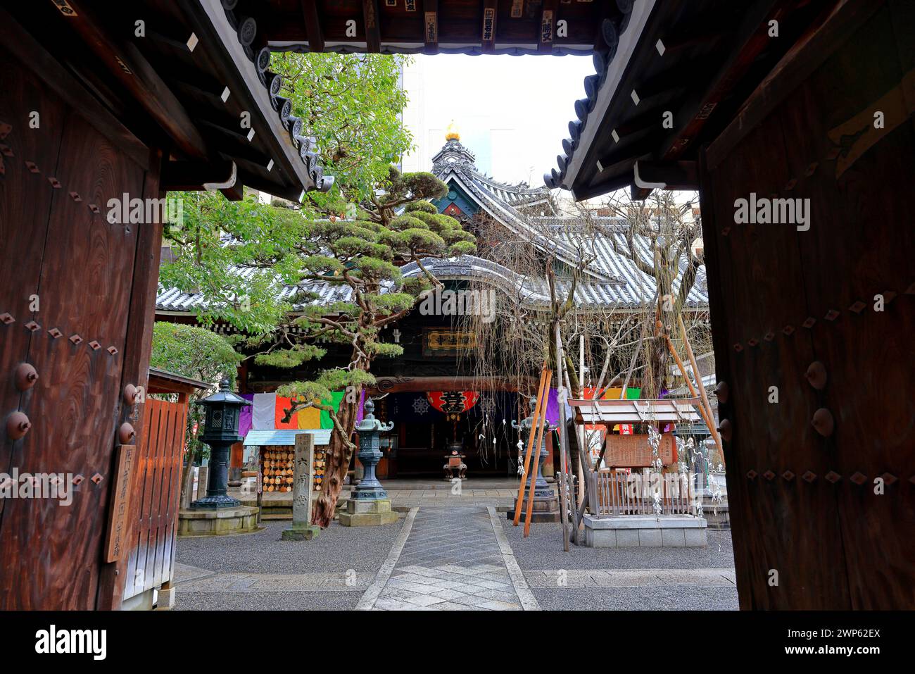 Chohoji (Rokkakudo) Temple, a Historic hexagonal Buddhist temple at ...