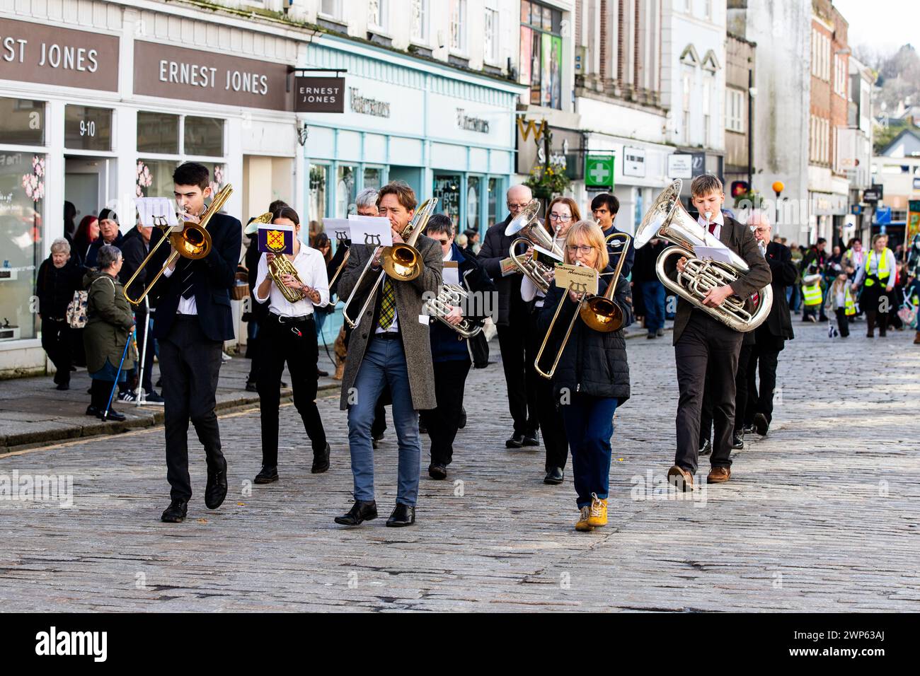 St pirans parade hi-res stock photography and images - Alamy