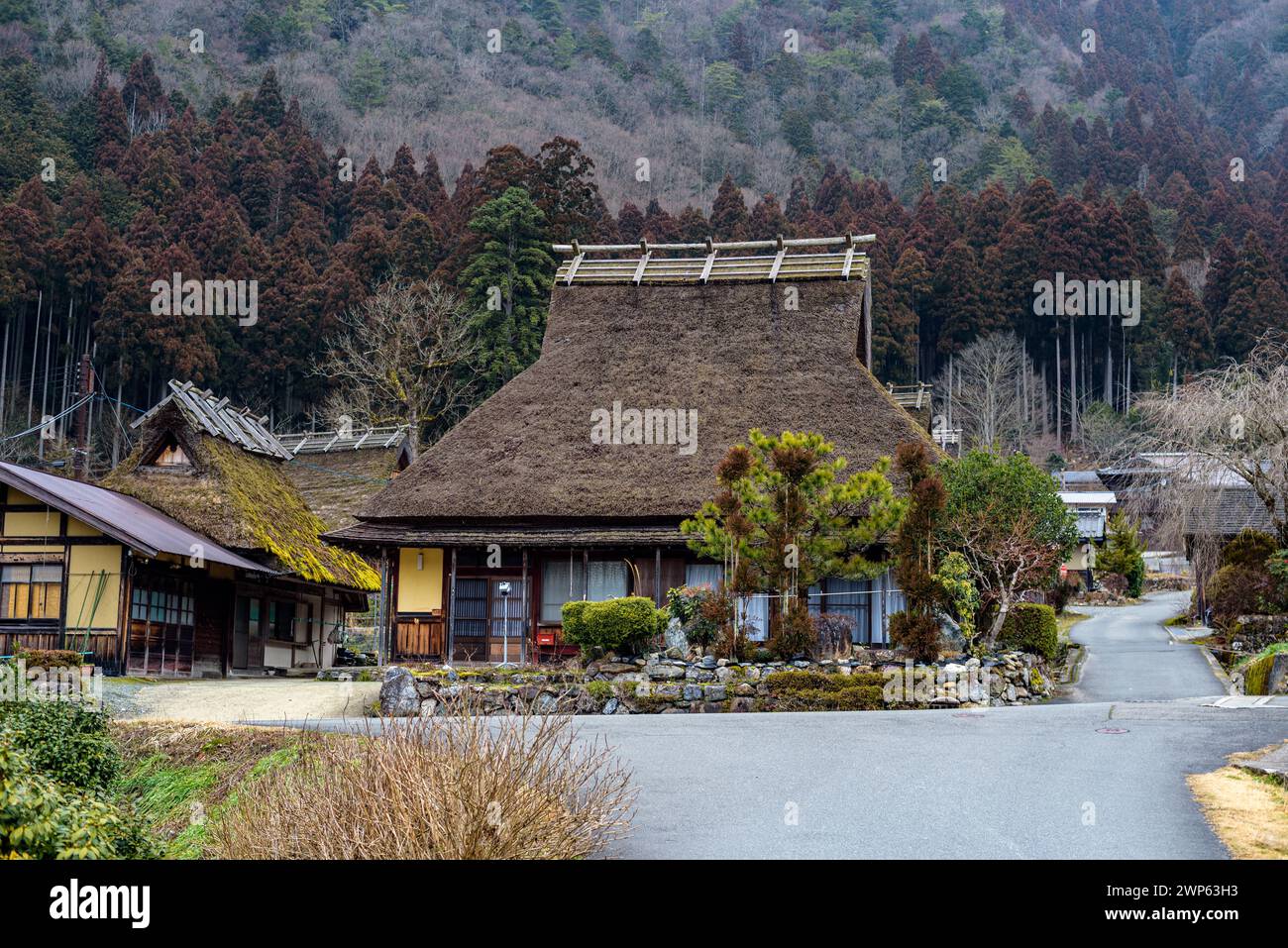 Traditional thatched roof houses of Miyama village in Kyoto Prefecture ...