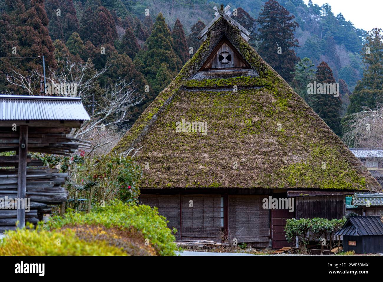 Traditional thatched roof houses of Miyama village in Kyoto Prefecture ...