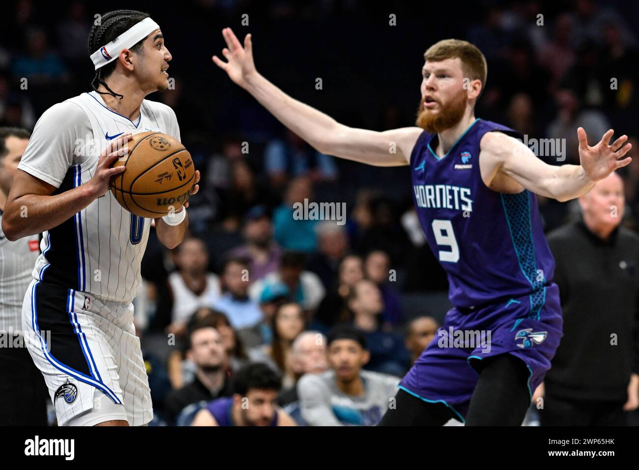 Orlando Magic guard Anthony Black (0) looks to inbound the ball past ...