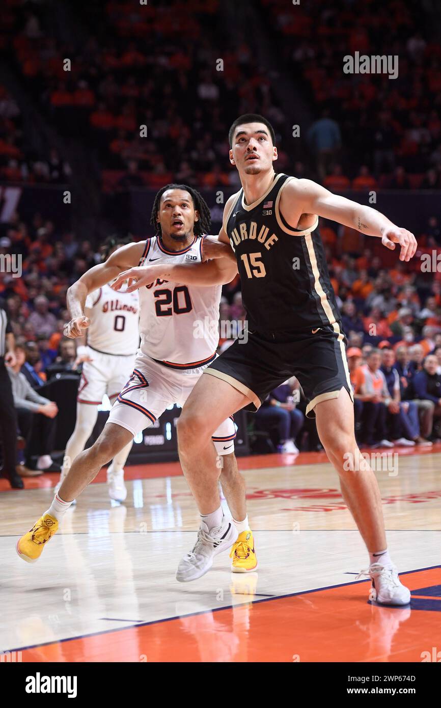 CHAMPAIGN, IL - MARCH 05: Purdue Boilermakers Center Zach Edey (15) and ...