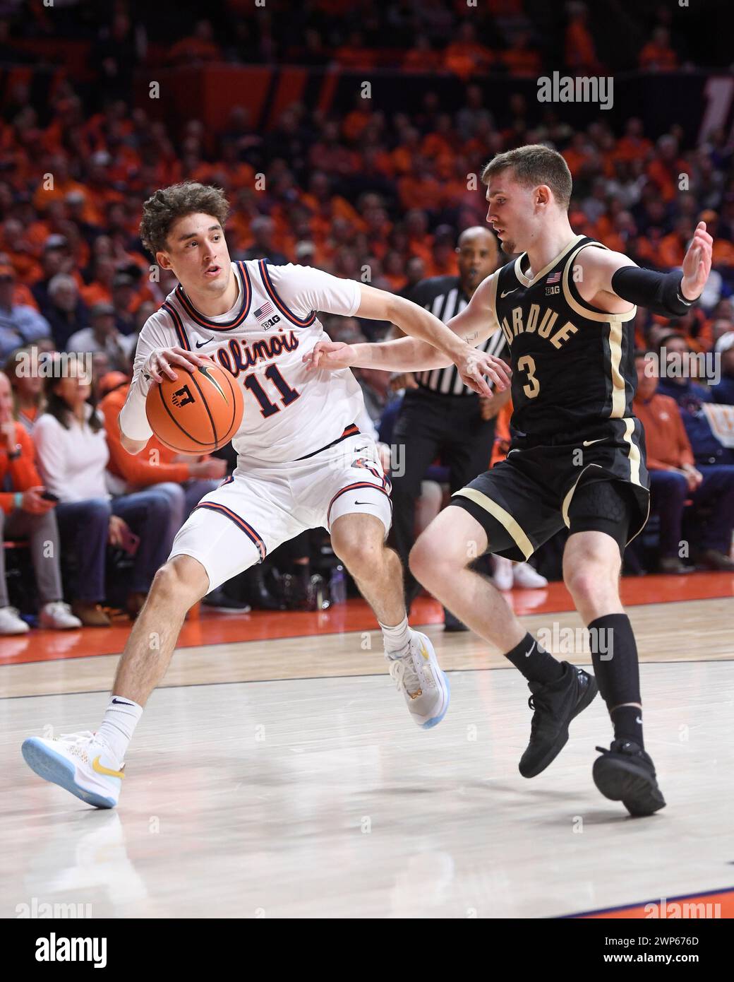 CHAMPAIGN, IL - MARCH 05: Illinois Fighting Illini Guard Niccolo ...