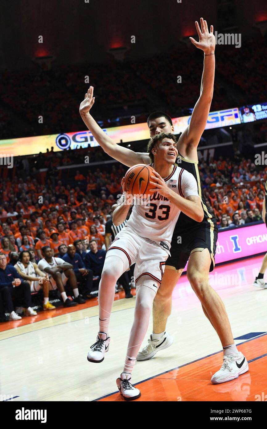 CHAMPAIGN, IL - MARCH 05: Illinois Fighting Illini Forward Coleman ...