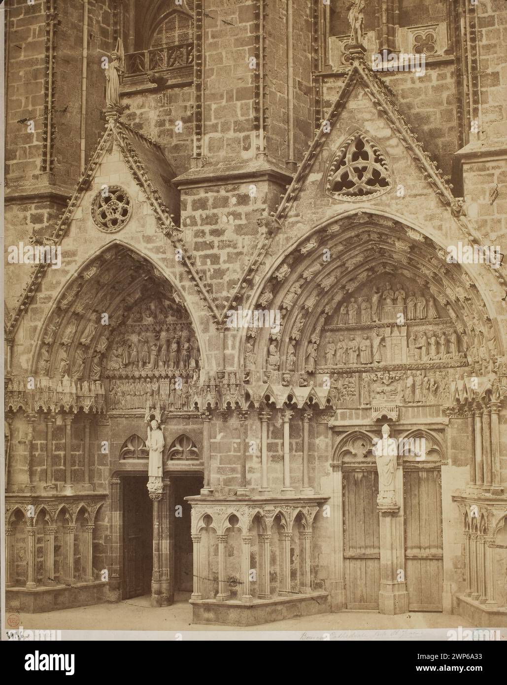 Bourges. Cathedral Szczepana - FACE FACTION; Bisson freres (couples ...