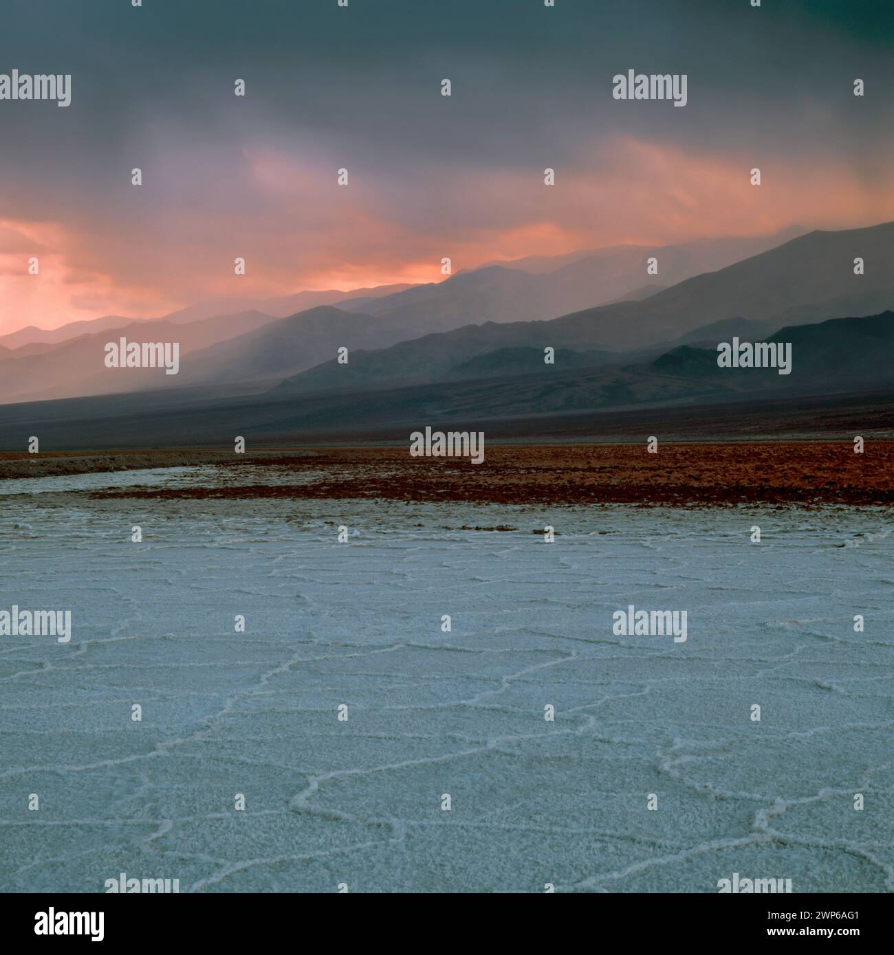 Sunset in death valley national hi-res stock photography and images - Alamy