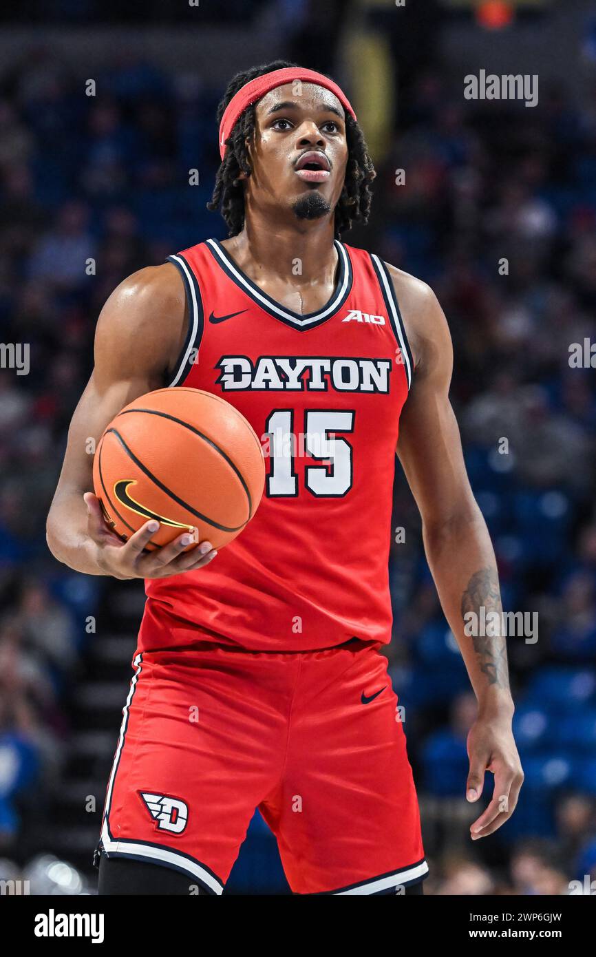 MARCH 05, 2024: Dayton Flyers forward DaRon Holmes II (15) focuses on ...