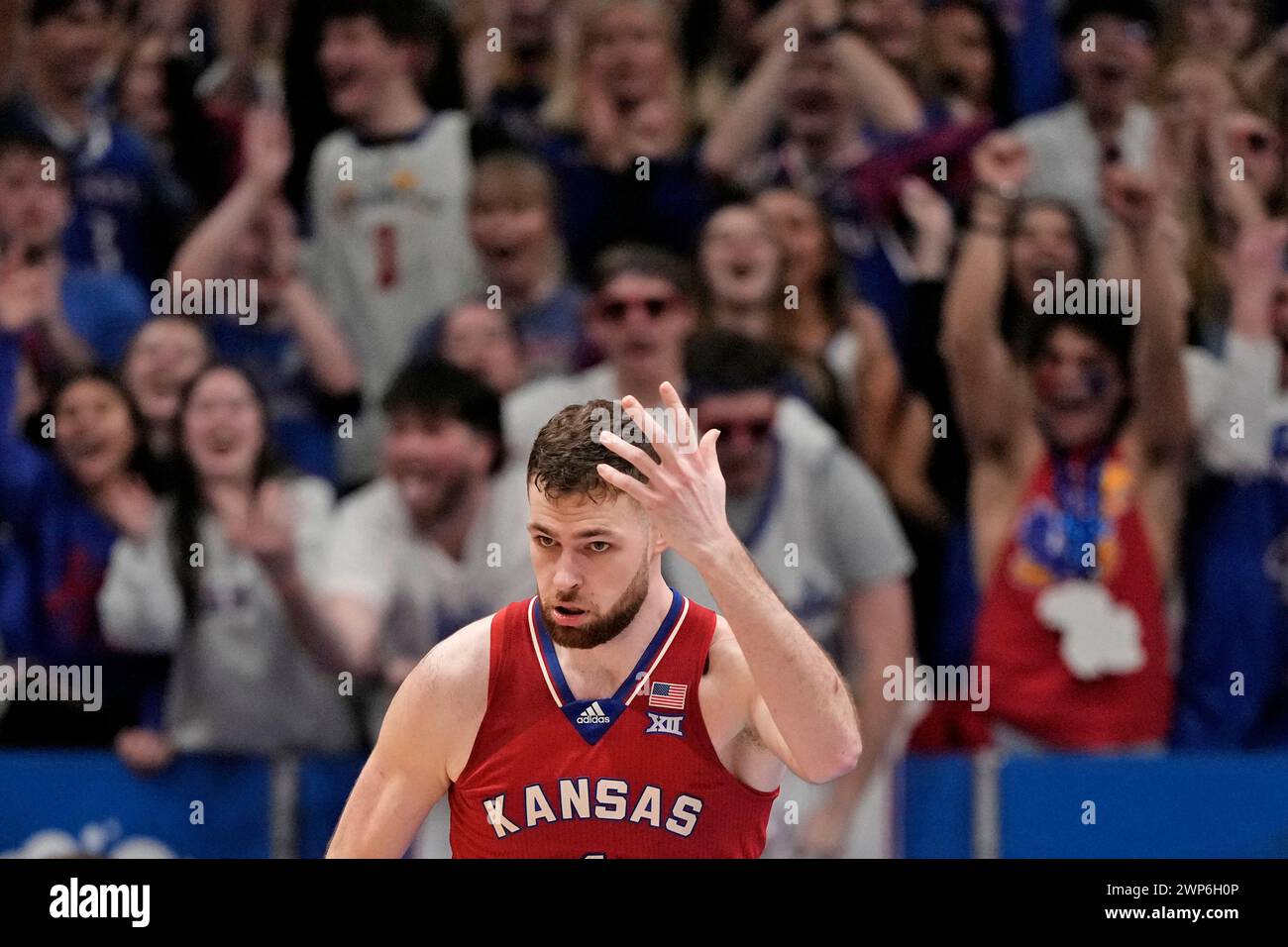 Kansas center Hunter Dickinson celebrates a basket during the second ...