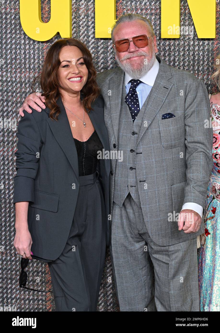 Ray winstone 2024 hi-res stock photography and images - Alamy
