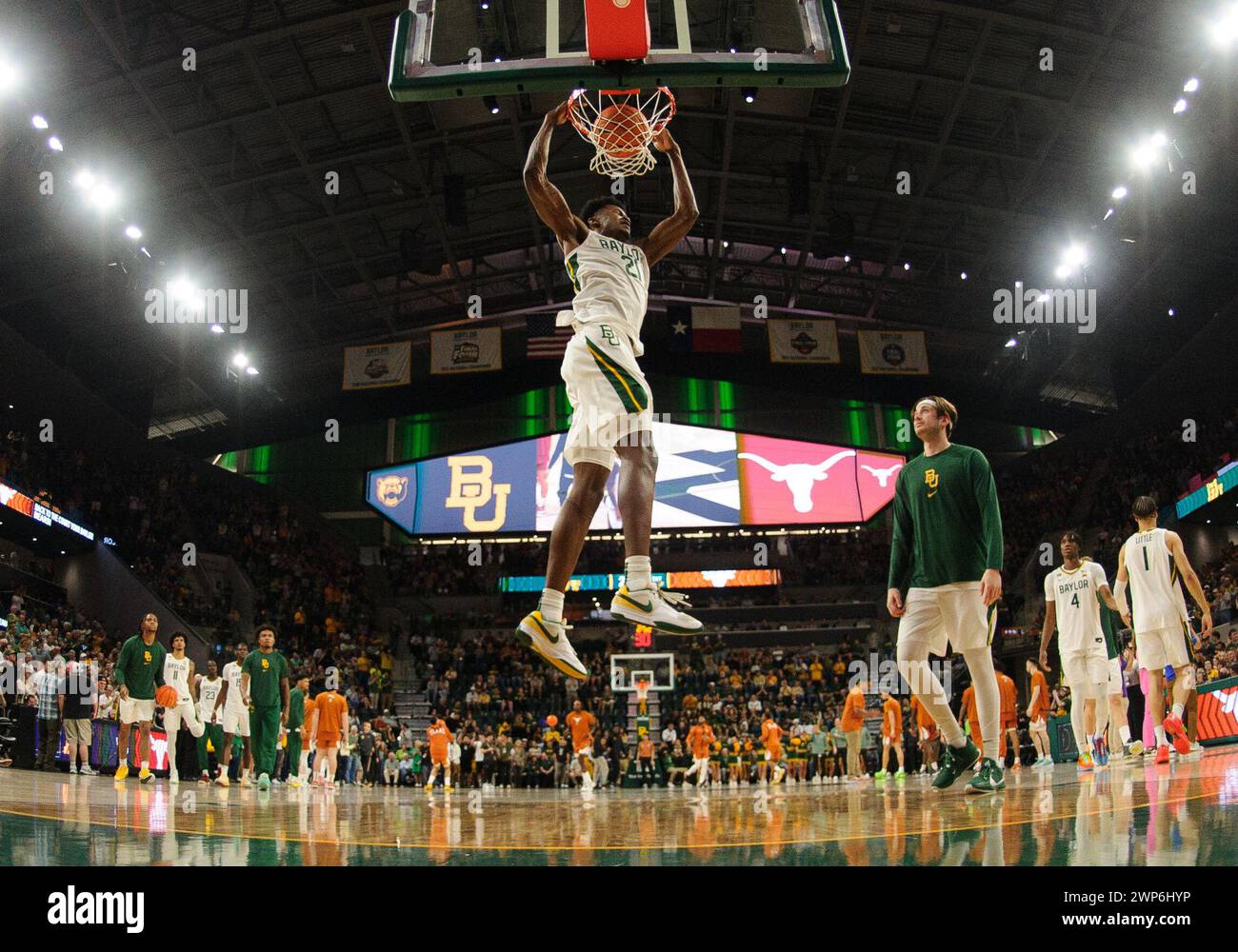 Waco, Texas, USA. 4th Mar, 2024. Baylor Bears guard Jayden Nunn (2 ...