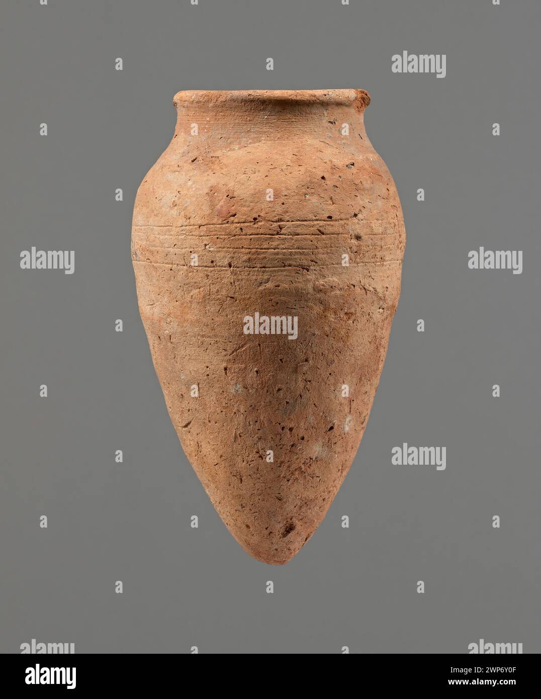 Ceremonial vessel featuring hi-res stock photography and images - Alamy