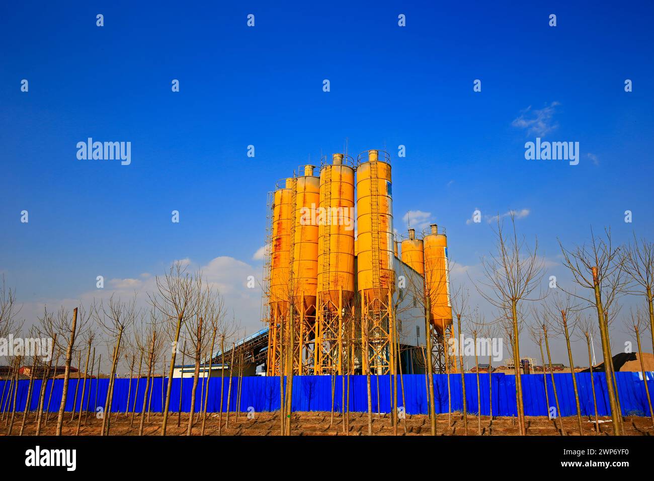 Concrete mixing silo, site construction facilities Stock Photo - Alamy
