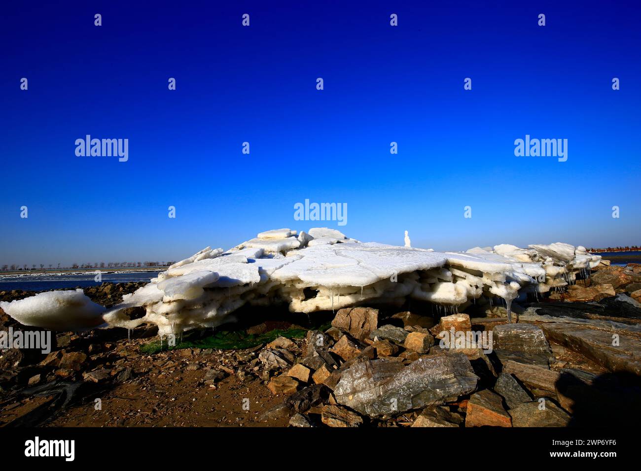 The winter sea ice Stock Photo - Alamy