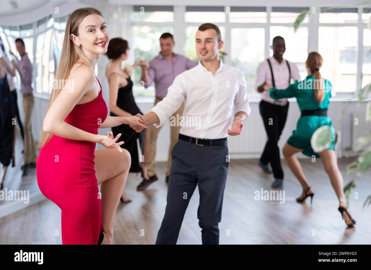 Swing dancing middle aged hi-res stock photography and images - Alamy