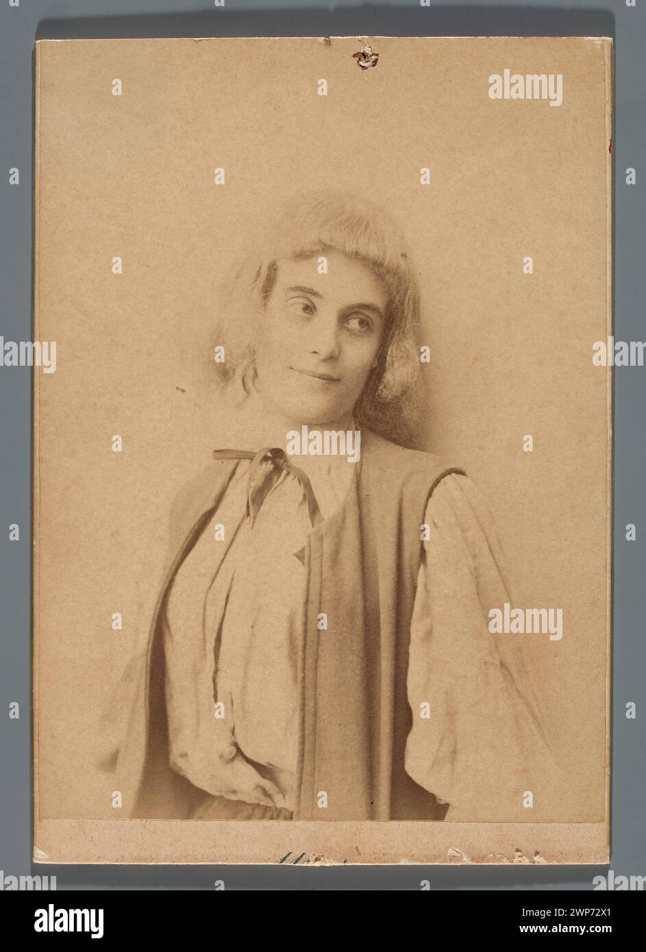 Portrait of Irena Bohuss as Jasia in Engelbert Humperdinck's opera ...