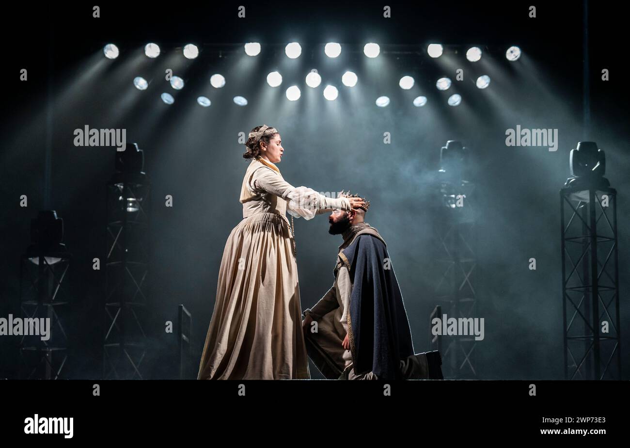 Jessica baglow hi-res stock photography and images - Alamy