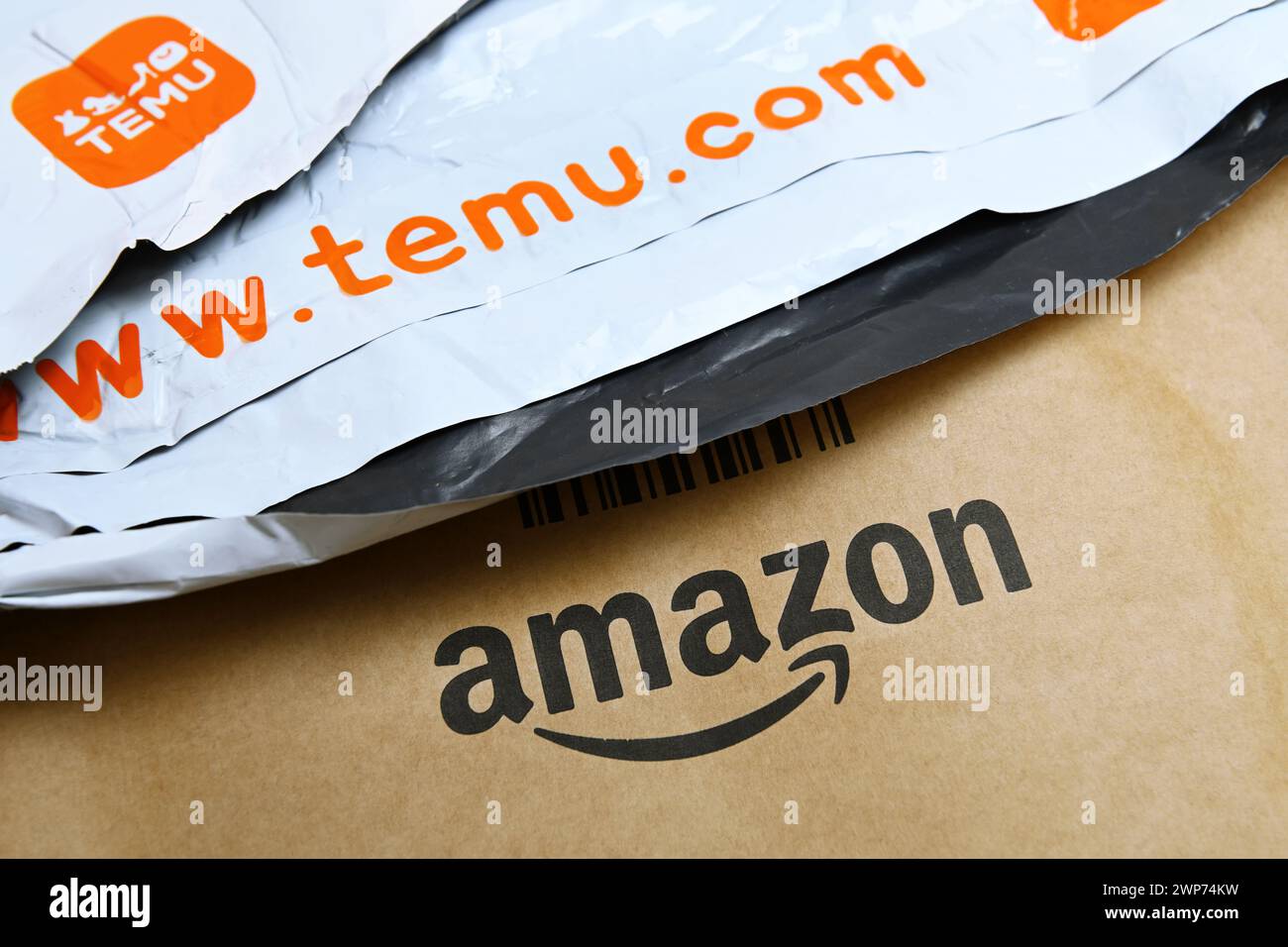 Temu logo hi-res stock photography and images - Alamy