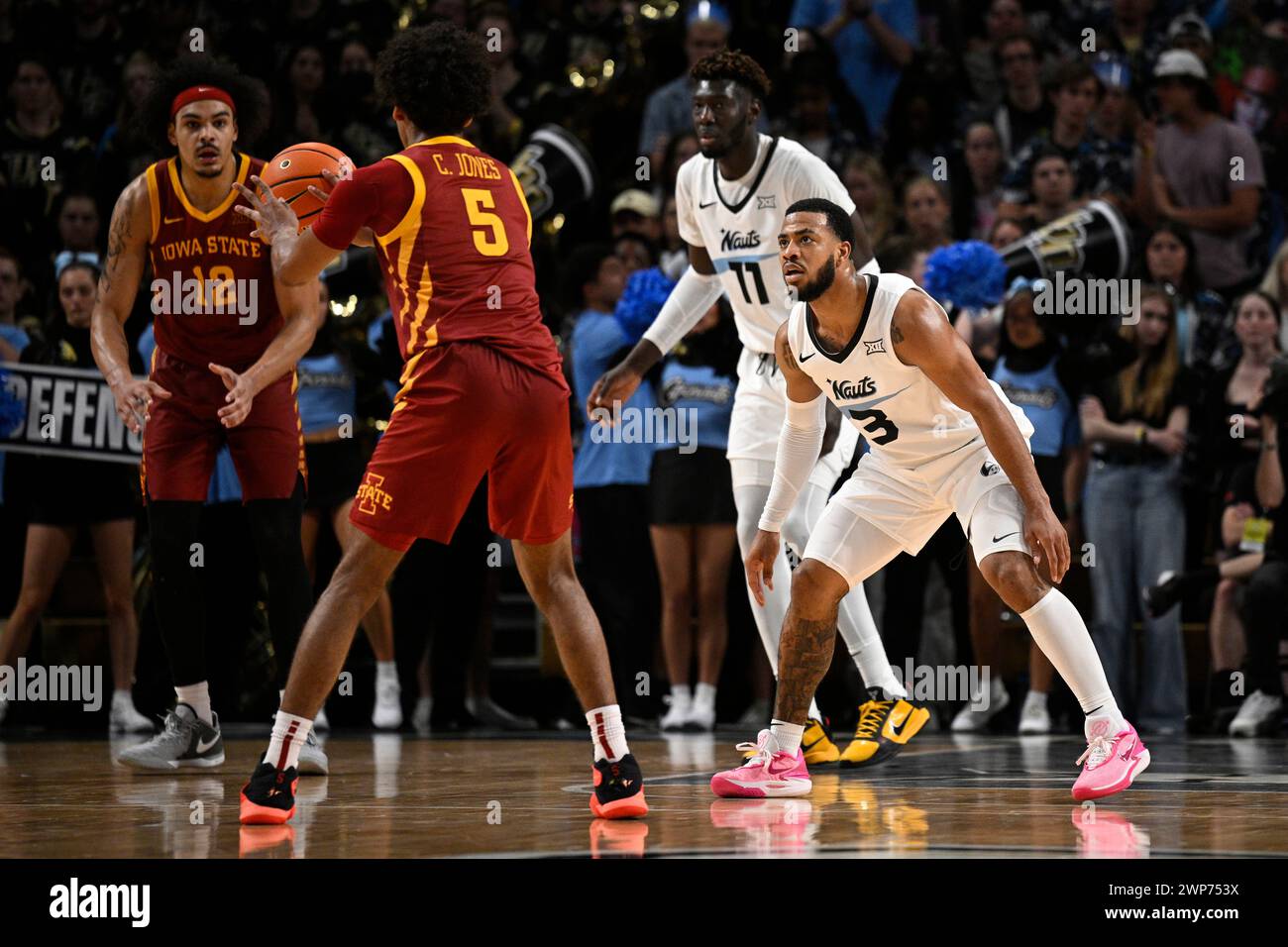 Central Florida guard Darius Johnson (3) defends against Iowa State ...