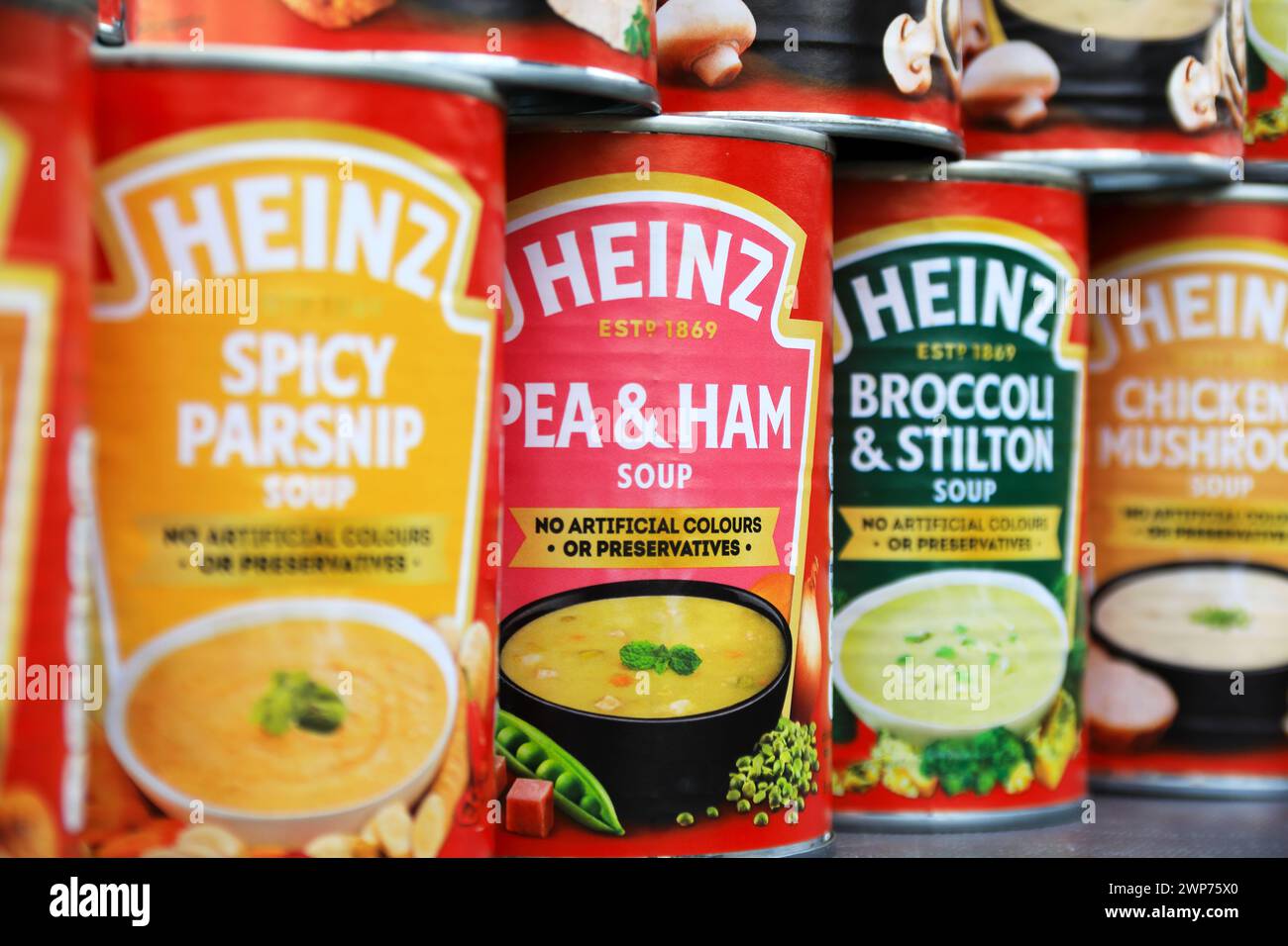 Tins of Heinz soup Stock Photo - Alamy