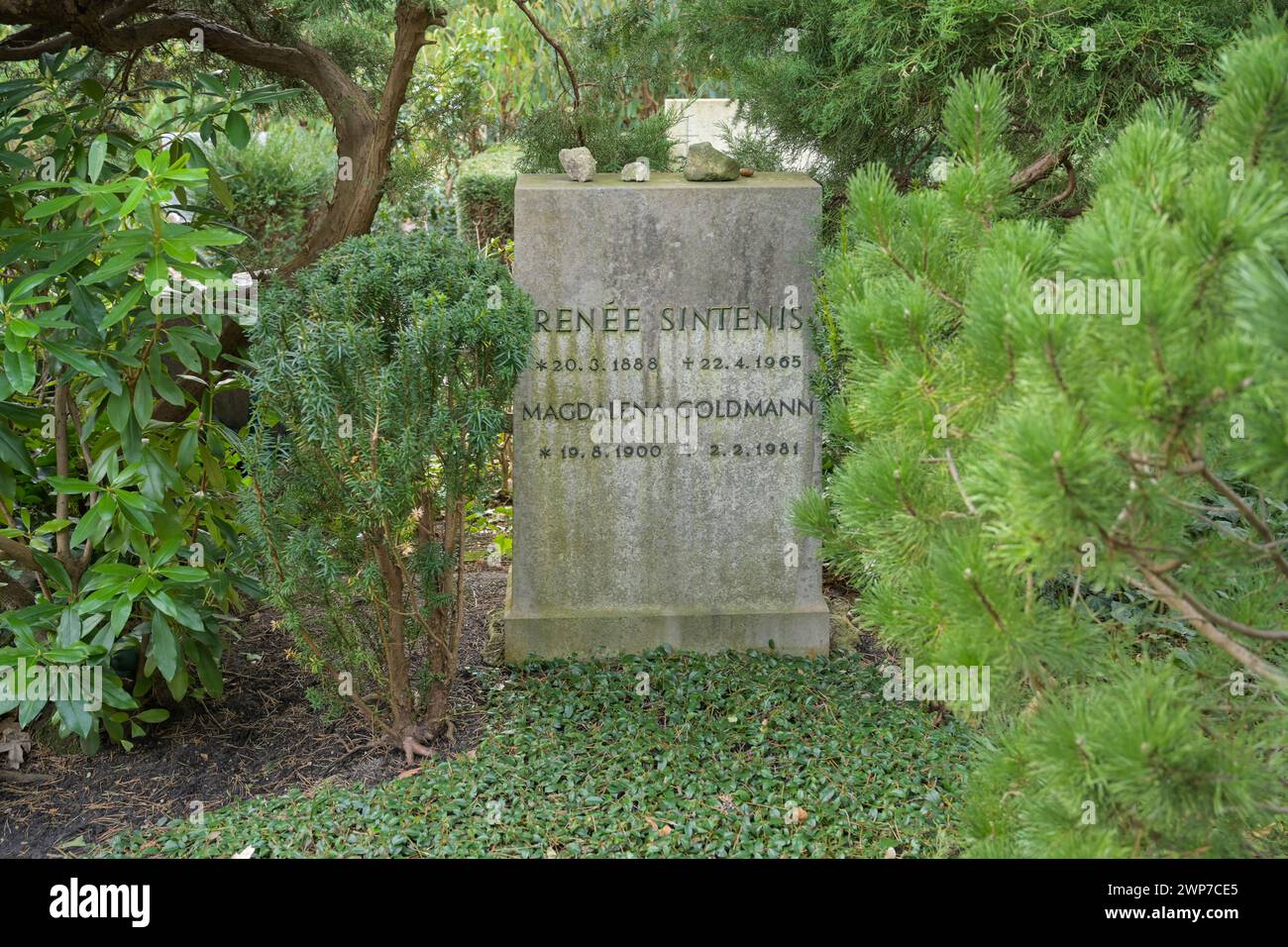 Renée Sintenis und Magdalena Goldmann, Ehrengrab, Waldfriedhof Dahlem ...