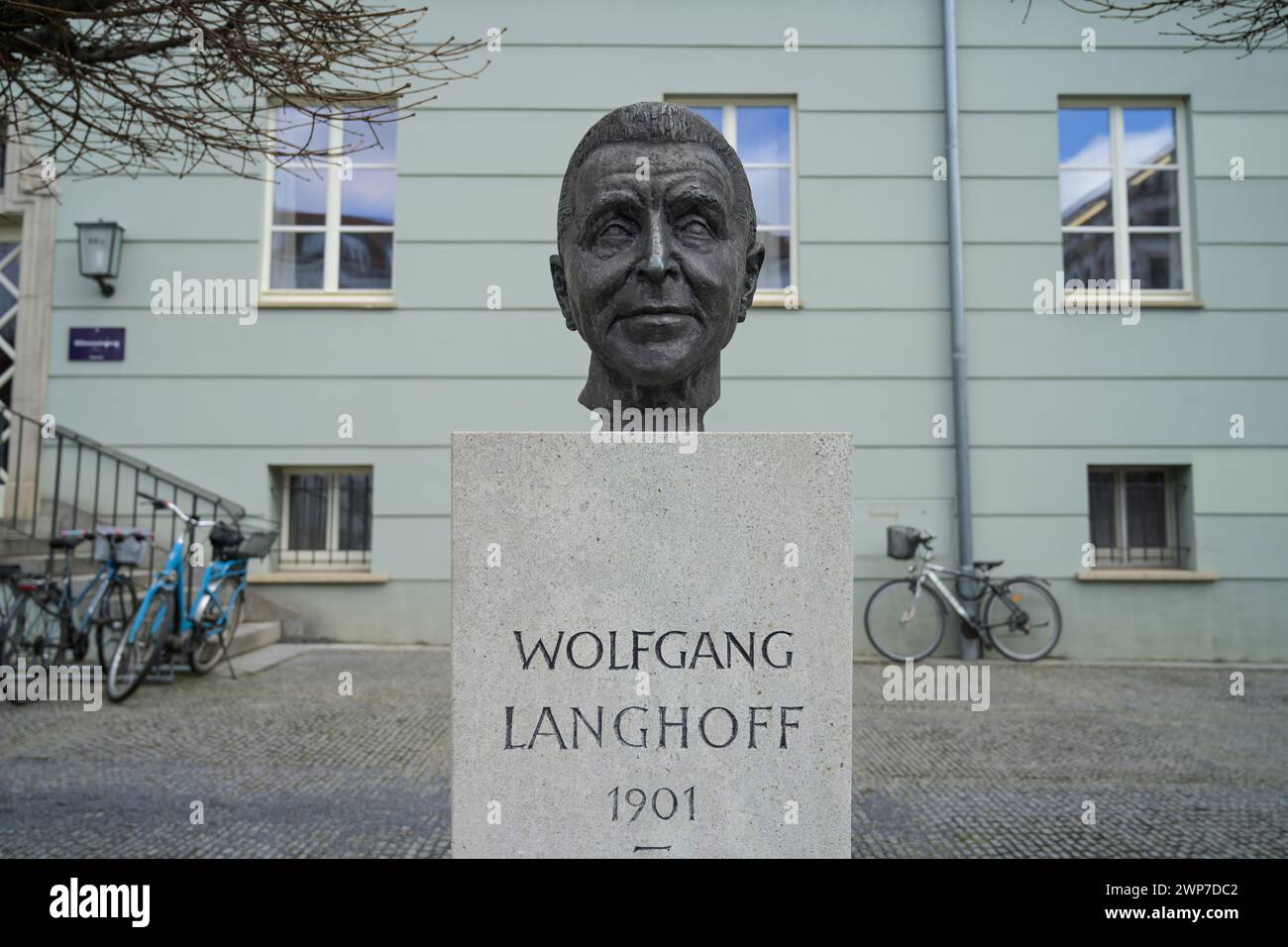 Wolfgang Langhoff, Büste, Deutsches Theater, Schumannstraße, Mitte ...