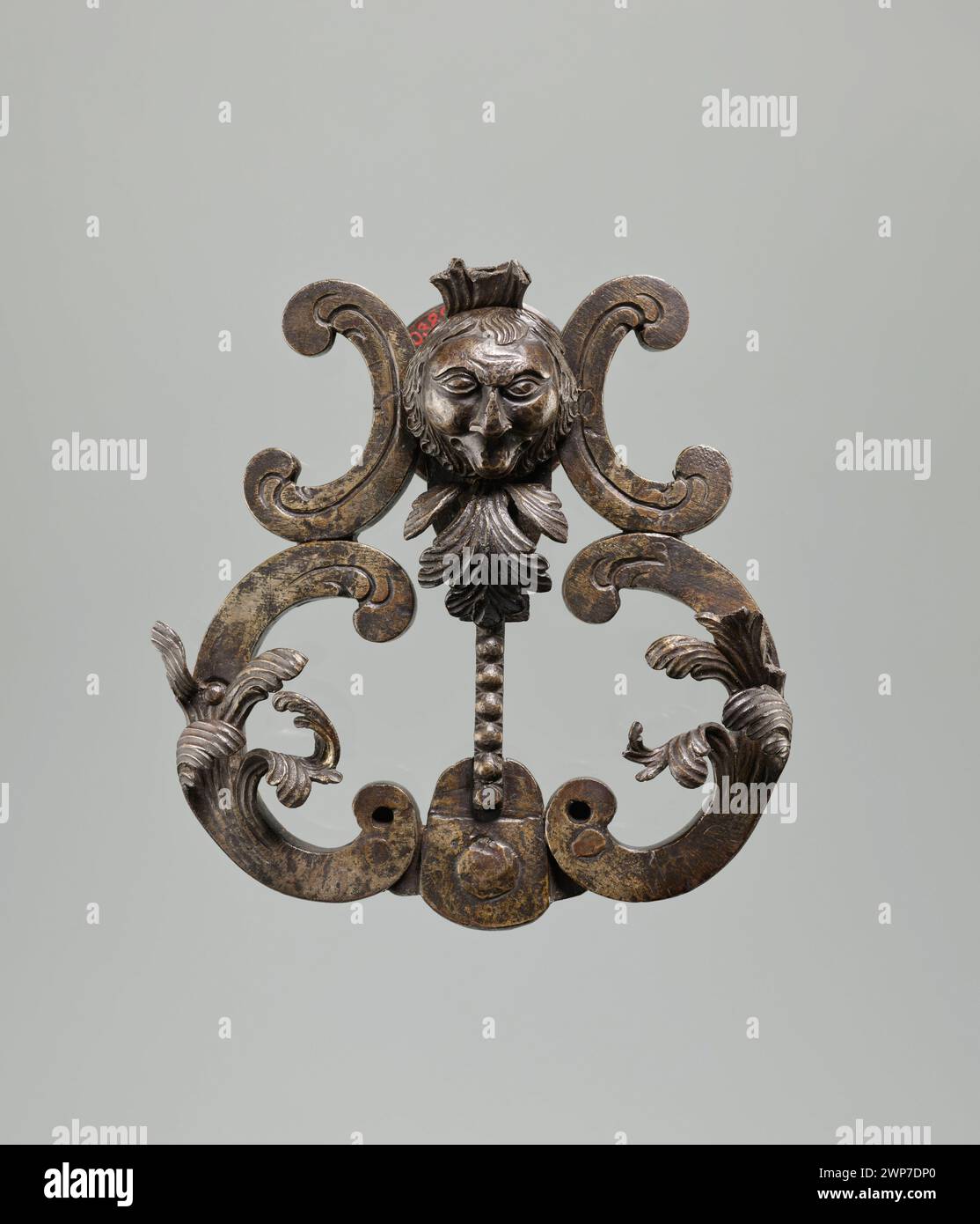Bone artifact hi-res stock photography and images - Alamy