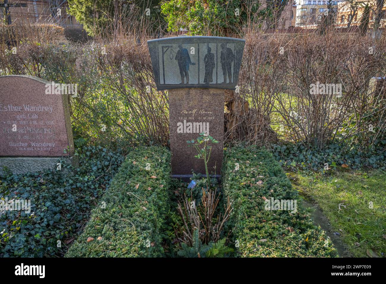 Wolf Kaiser, Grab, Dorotheenstädtischer Friedhof, Chausseestraße, Mitte ...