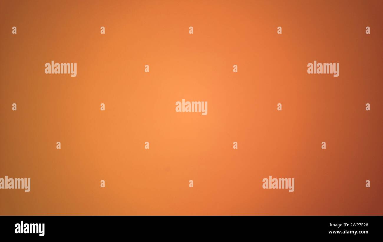 Lighter tone in the middle hi-res stock photography and images - Alamy