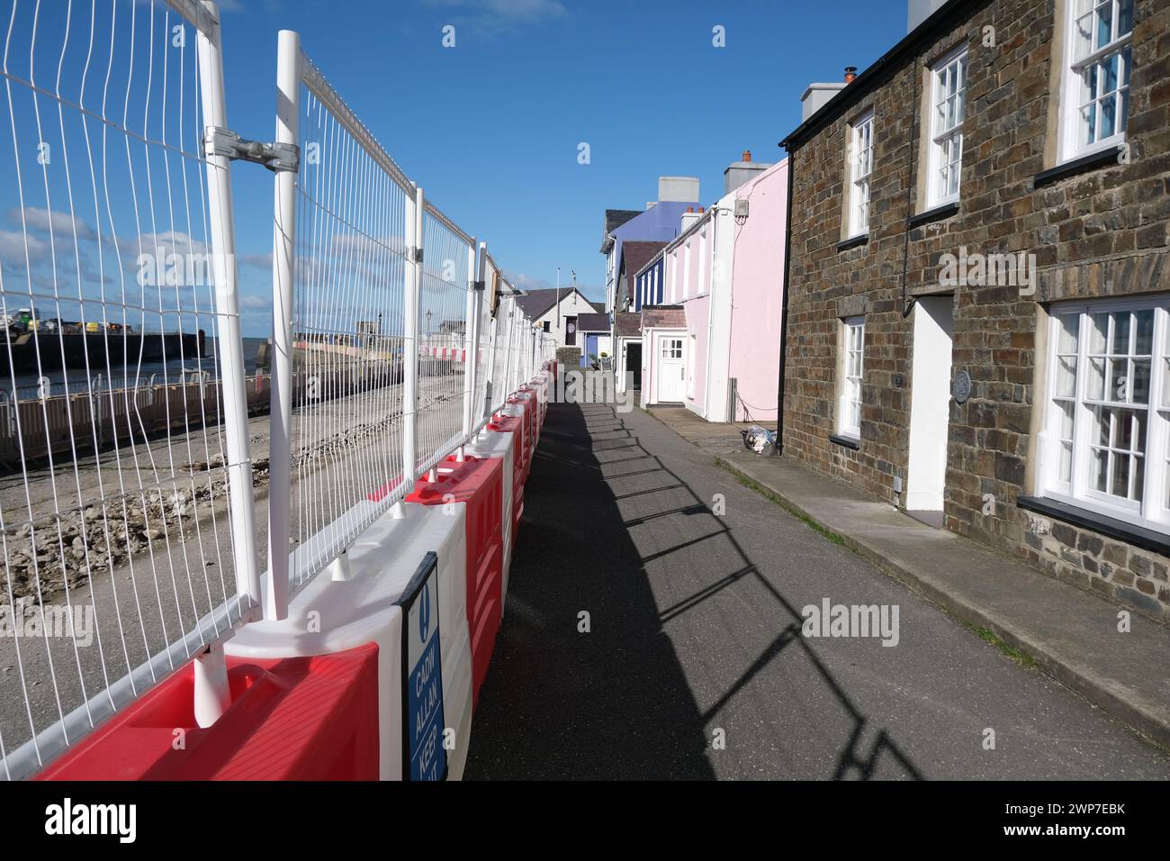 Defense work hi-res stock photography and images - Alamy