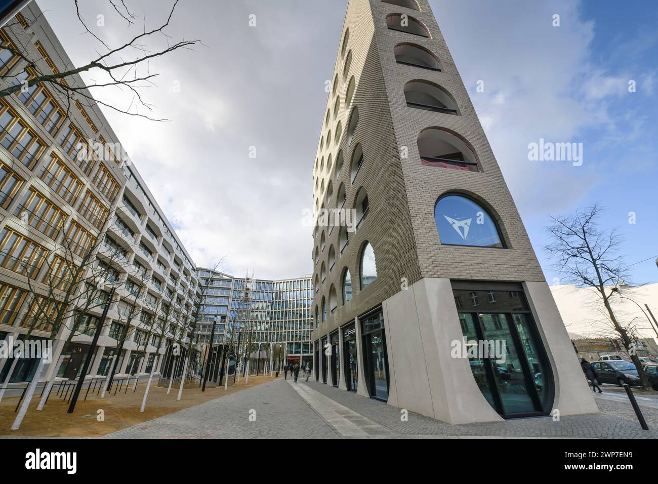 Aaron-Bernstein-Platz, Stadtquartier Am Tacheles, Oranienburger Straße ...