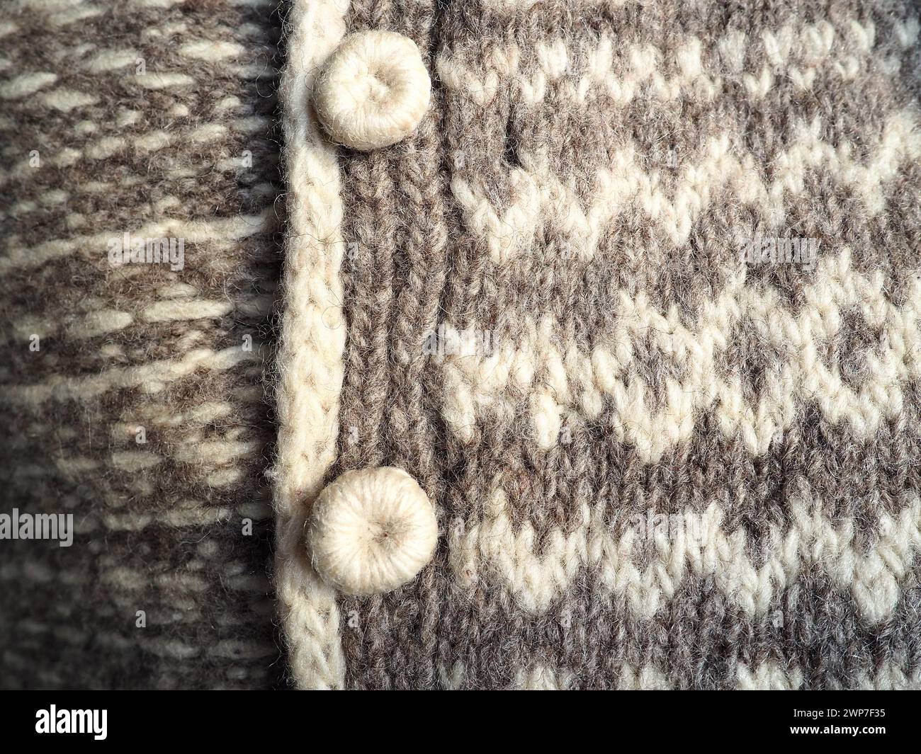 Serbian traditional clothing hi-res stock photography and images - Alamy