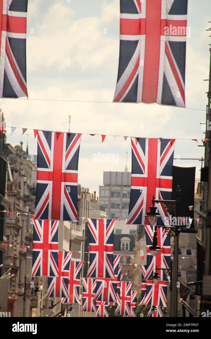 Vibrant union jack banner hi-res stock photography and images - Alamy