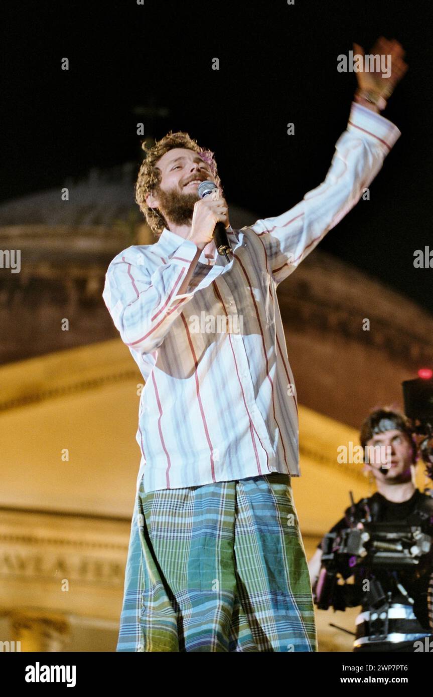 Napoli Italy 28/05/2002: Jovanotti,Italian singer, during the ...