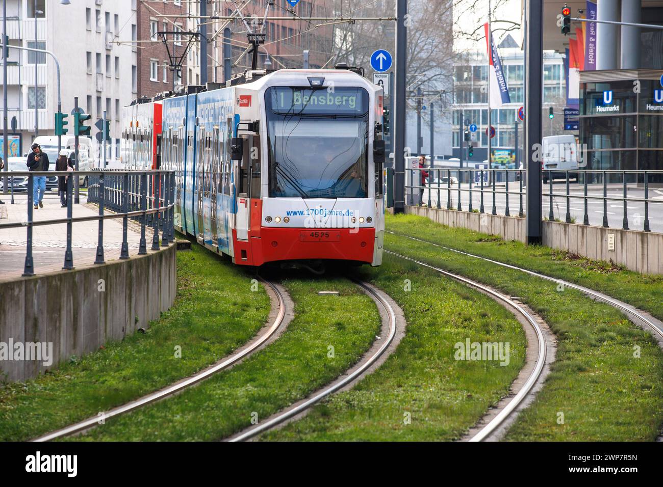 Greened track bed hi-res stock photography and images - Alamy