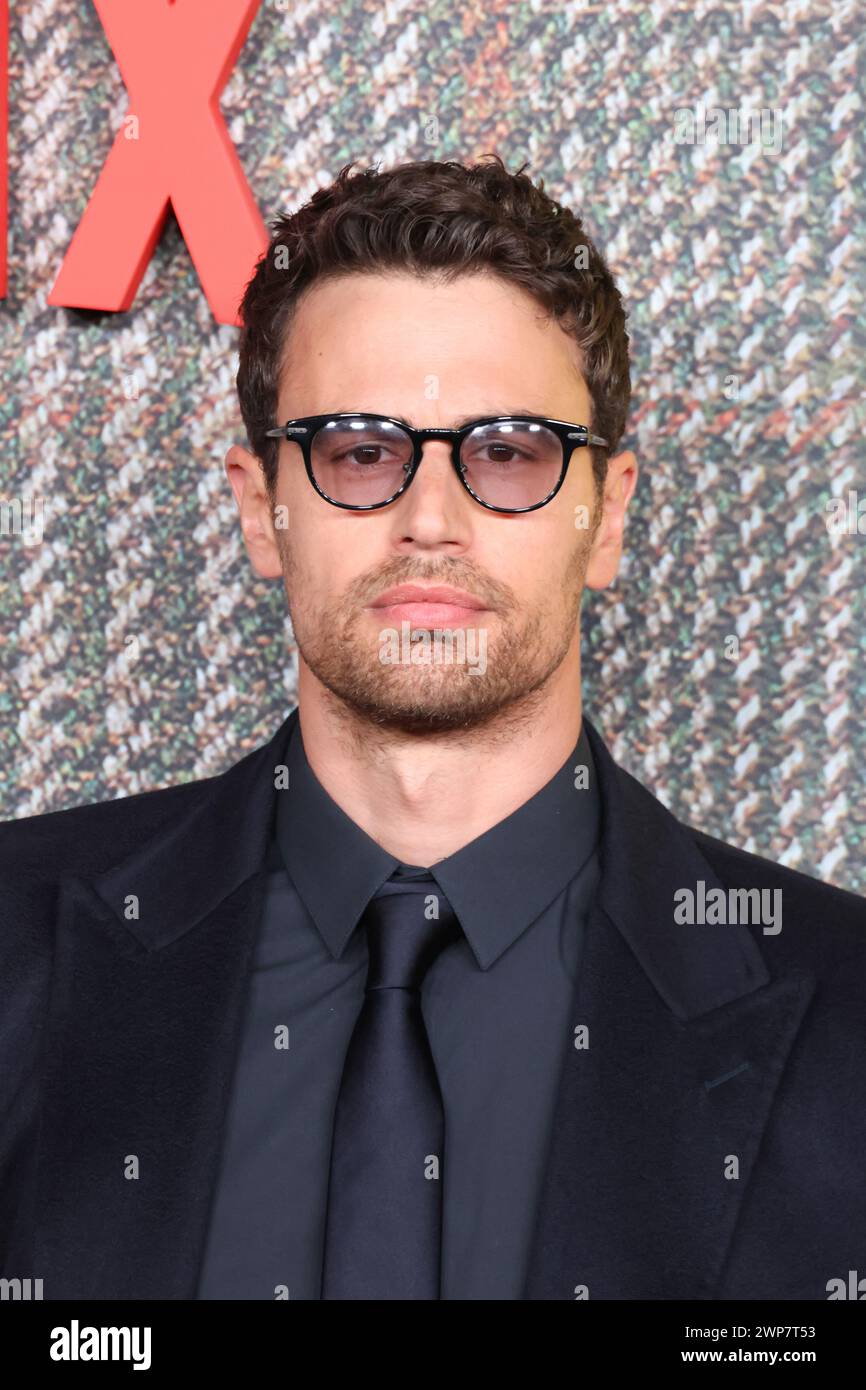 The gentlemen premiere theo james hi-res stock photography and images - Alamy