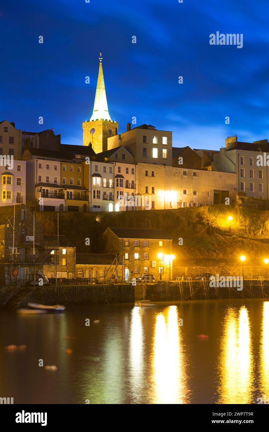 Tenby night reflection hi-res stock photography and images - Alamy