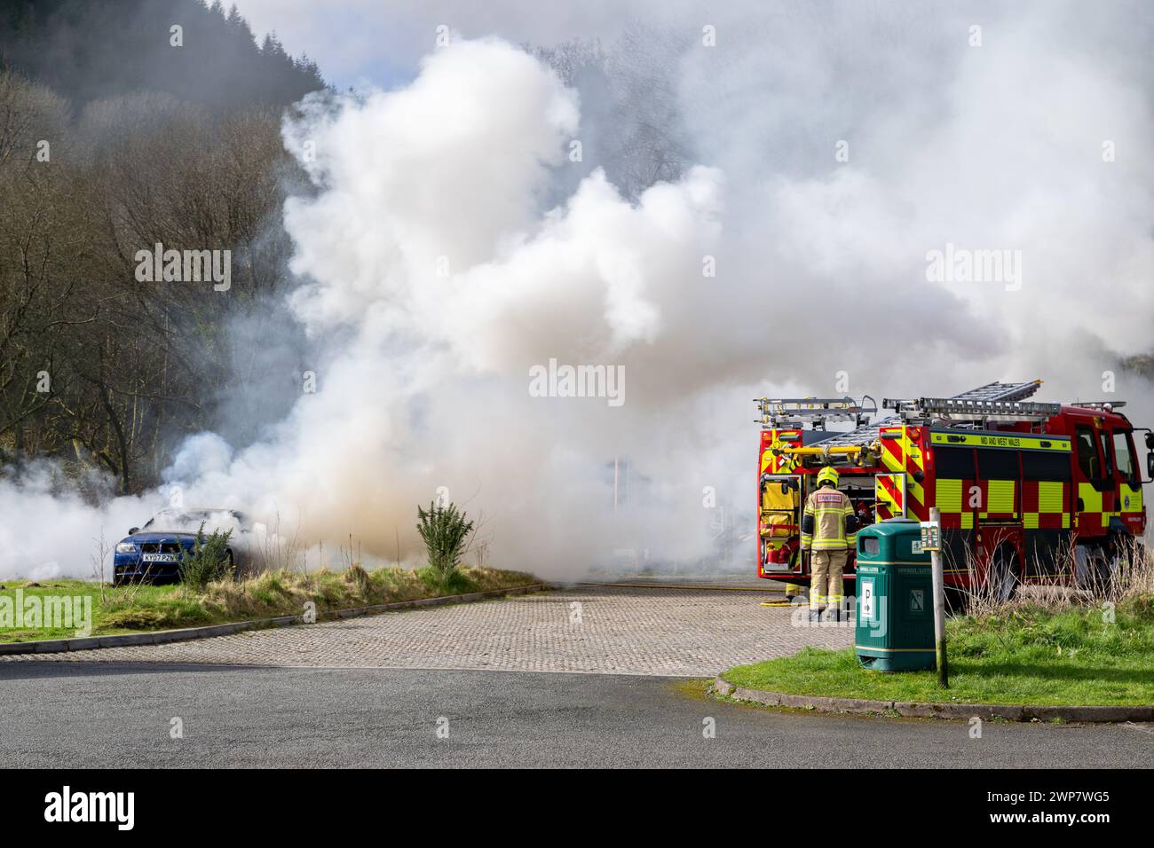 Car on Fire Stock Photo - Alamy