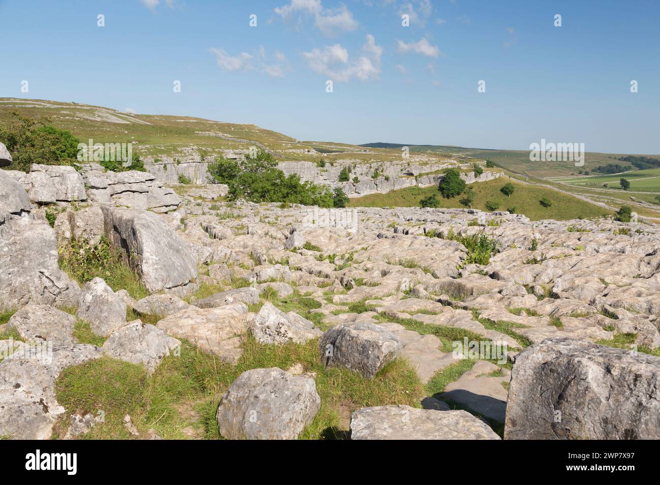 The Limestone pavement at the top of Malham cove, Malhamdale, Yorkshire ...