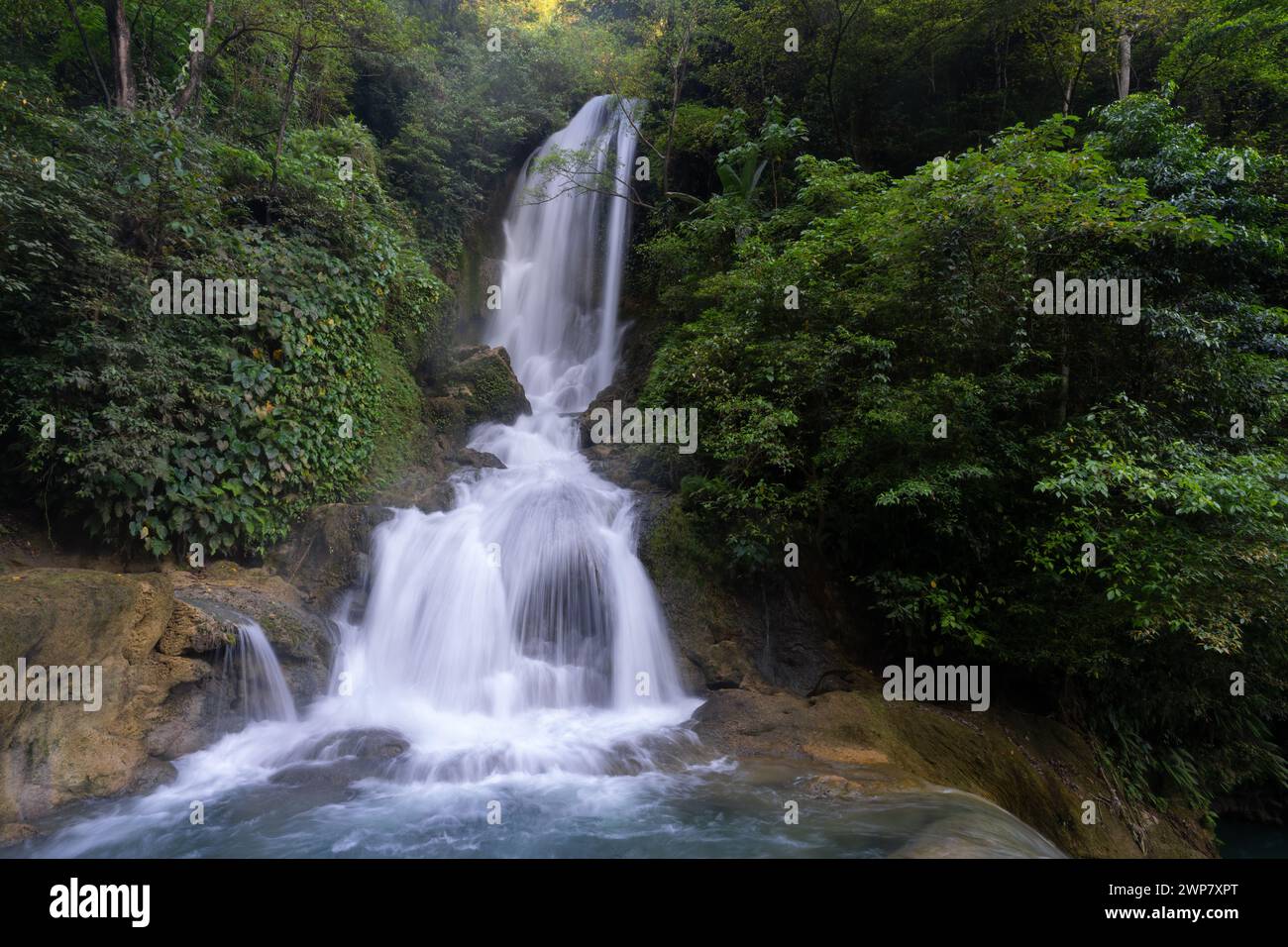 The Lokomboro Waterfall on Sumba Island, Indonesia Stock Photo - Alamy