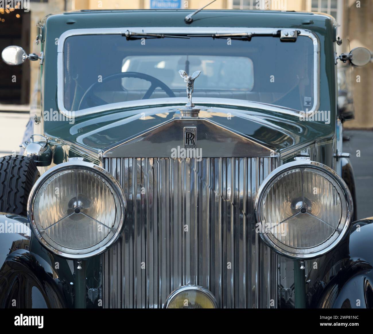 Stow-on-the-Wold is a prosperous and pretty market town in ...