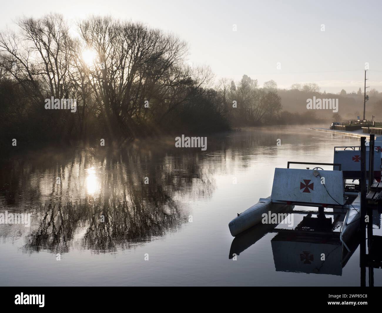 Founded in 1921 and located on a beautiful part of the Thames in ...