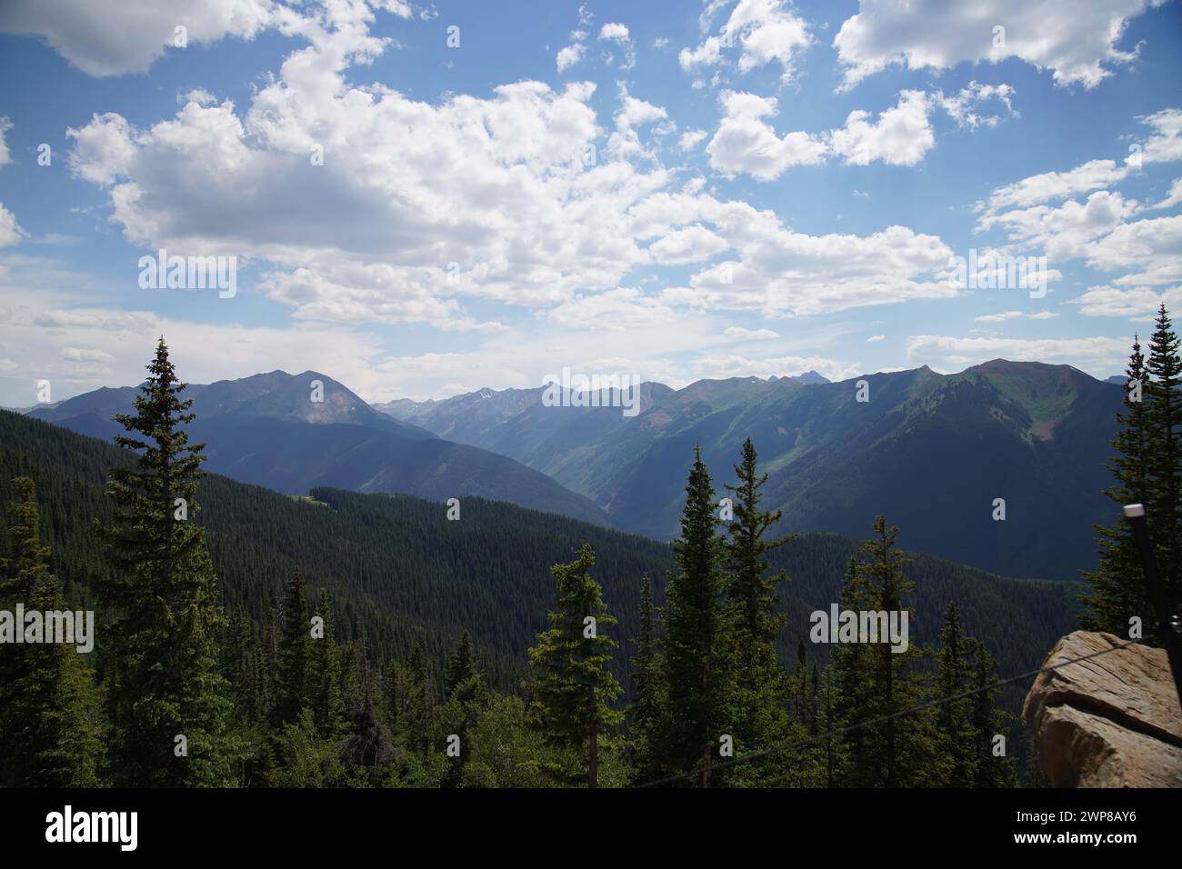 Scenic hilltop view hi-res stock photography and images - Alamy