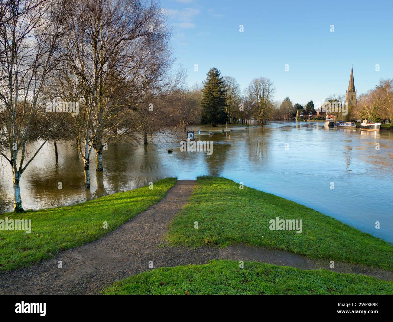 A fine view of the Thames at Abingdon on a glowing winter morning. We ...