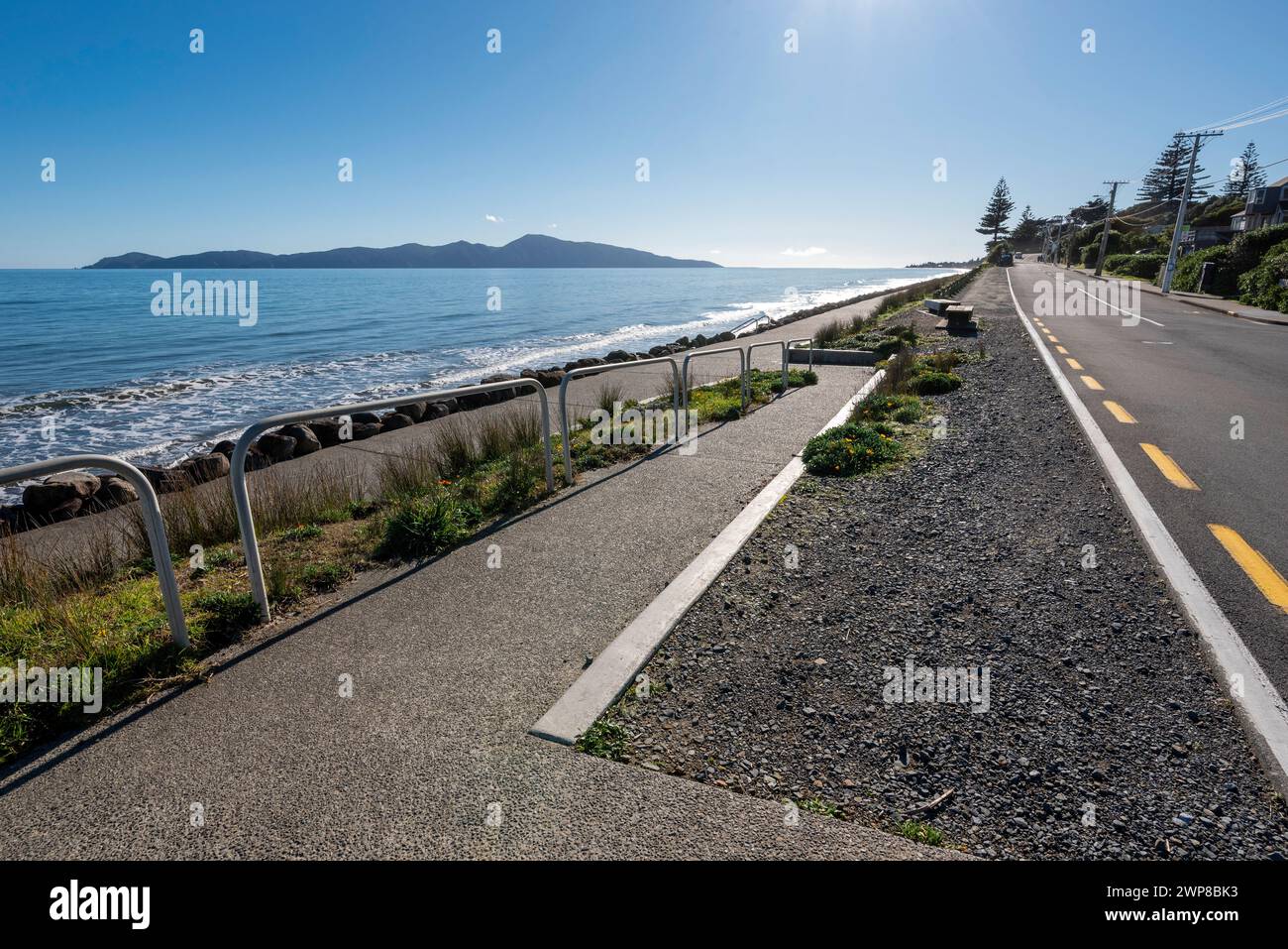 Raumati Beach on the Kapiti Coast of New Zealand on a fine winters day ...